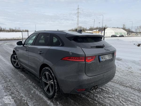 Grey Jaguar F-Pace 2017 in Kaunas, with an engine capacity of 2.00 L and mileage of 283 thousand km for 10500 €, photo 4 on AUTOMOTO.COM.LV