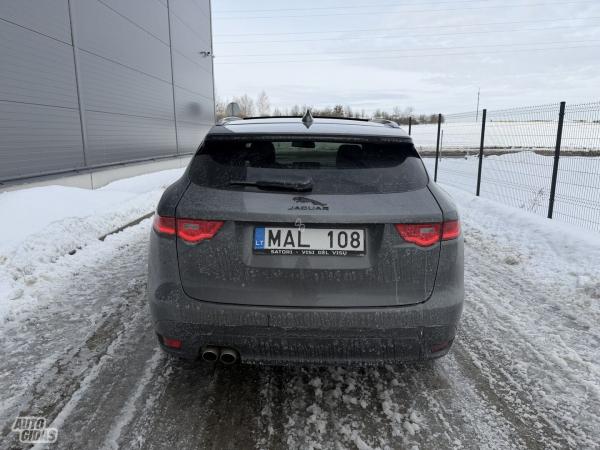 Grey Jaguar F-Pace 2017 in Kaunas, with an engine capacity of 2.00 L and mileage of 283 thousand km for 10500 €, photo 5 on AUTOMOTO.COM.LV