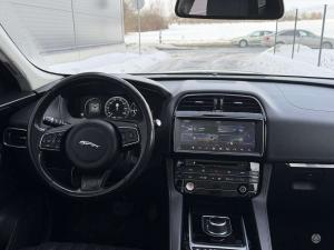 Pelēks Jaguar F-Pace 2017 Kauņa, ar dzinēja tilpumu 2.00 L un nobraukumu 283 tūkst. km par 10500 €, foto 14 vietnē AUTOMOTO.COM.LV
