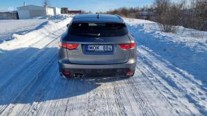 Grey Jaguar F-Pace 2017 in Siauliai, with an engine capacity of 2.00 L and mileage of 183 thousand km for 13200 €, photo 5 on AUTOMOTO.COM.LV
