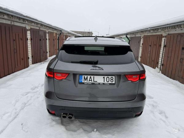 Pelēks Jaguar F-Pace 2017 Kauņa, ar dzinēja tilpumu 2.00 L un nobraukumu 283 tūkst. km par 11000 €, foto 6 vietnē AUTOMOTO.COM.LV
