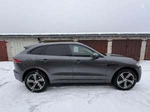 Grey Jaguar F-Pace 2017 in Kaunas, with an engine capacity of 2.00 L and mileage of 283 thousand km for 11000 €, photo 8 on AUTOMOTO.COM.LV