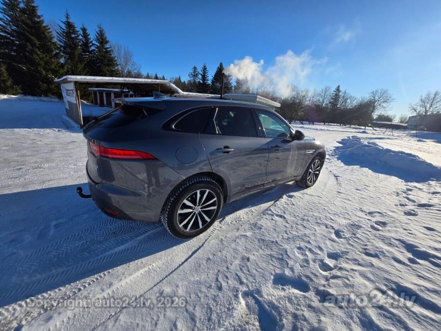 Grey Jaguar F-Pace 2017 in Tallinn, with an engine capacity of 3.00 L and mileage of 133 thousand km for 24000 €, photo 5 on AUTOMOTO.COM.LV