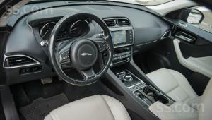 Pelēks Jaguar F-Pace 2017 Rīga, ar dzinēja tilpumu 3.00 L un nobraukumu 216 tūkst. km par 14950 €, foto 18 vietnē AUTOMOTO.COM.LV