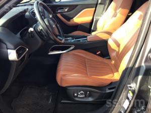 Grey Jaguar F-Pace 2017 in Jelgava, with an engine capacity of 2.00 L and mileage of 223 thousand km for 8999 €, photo 7 on AUTOMOTO.COM.LV