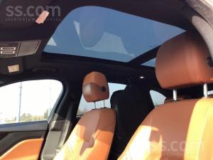 Grey Jaguar F-Pace 2017 in Jelgava, with an engine capacity of 2.00 L and mileage of 223 thousand km for 8999 €, photo 8 on AUTOMOTO.COM.LV