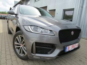 Grey Jaguar F-Pace 2017 in Riga, with an engine capacity of 2.00 L and mileage of 180 thousand km for 17990 €, photo 10 on AUTOMOTO.COM.LV