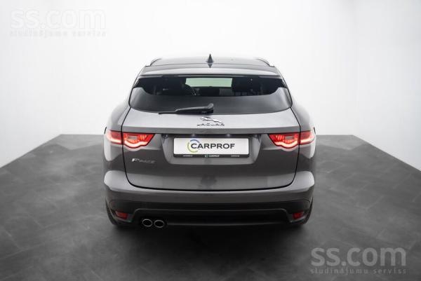 Pelēks Jaguar F-Pace 2017 Tallina, ar dzinēja tilpumu 2.00 L un nobraukumu 155 tūkst. km par 14999 €, foto 5 vietnē AUTOMOTO.COM.LV