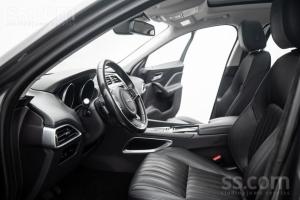 Pelēks Jaguar F-Pace 2017 Tallina, ar dzinēja tilpumu 2.00 L un nobraukumu 155 tūkst. km par 14999 €, foto 8 vietnē AUTOMOTO.COM.LV