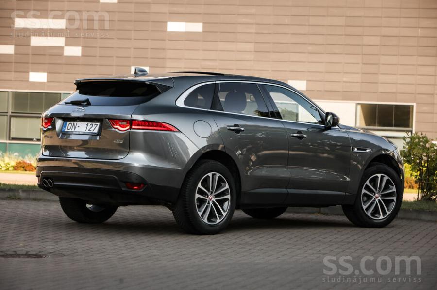 Pelēks Jaguar F-Pace 2017 Jelgava, ar dzinēja tilpumu 2.00 L un nobraukumu 224 tūkst. km par 15500 €, foto 6 vietnē AUTOMOTO.COM.LV