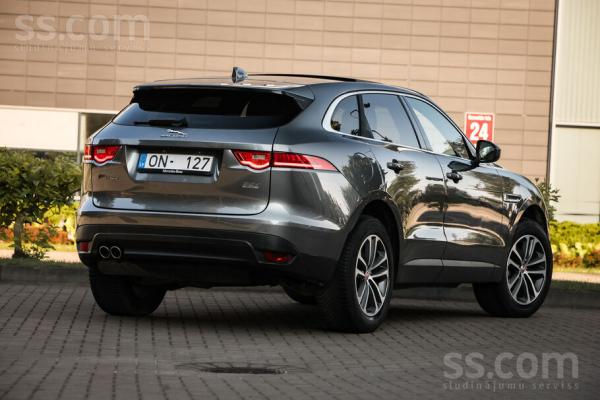 Pelēks Jaguar F-Pace 2017 Jelgava, ar dzinēja tilpumu 2.00 L un nobraukumu 224 tūkst. km par 15500 €, foto 7 vietnē AUTOMOTO.COM.LV