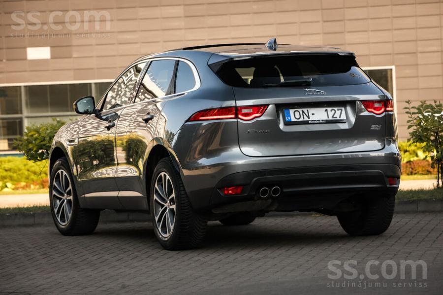 Pelēks Jaguar F-Pace 2017 Jelgava, ar dzinēja tilpumu 2.00 L un nobraukumu 224 tūkst. km par 15500 €, foto 8 vietnē AUTOMOTO.COM.LV