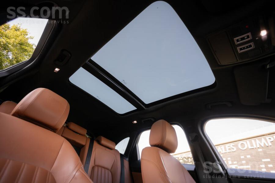 Pelēks Jaguar F-Pace 2017 Jelgava, ar dzinēja tilpumu 2.00 L un nobraukumu 224 tūkst. km par 15500 €, foto 24 vietnē AUTOMOTO.COM.LV