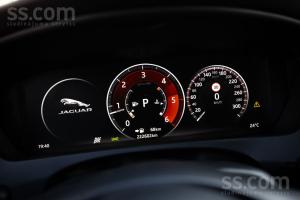 Pelēks Jaguar F-Pace 2017 Jelgava, ar dzinēja tilpumu 2.00 L un nobraukumu 224 tūkst. km par 15500 €, foto 30 vietnē AUTOMOTO.COM.LV