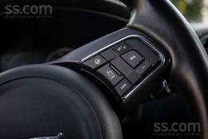 Pelēks Jaguar F-Pace 2017 Jelgava, ar dzinēja tilpumu 2.00 L un nobraukumu 224 tūkst. km par 15500 €, foto 35 vietnē AUTOMOTO.COM.LV