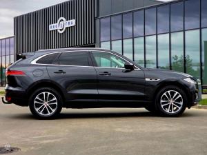 Grey Jaguar F-Pace 2017 in Siauliai, with an engine capacity of 2.00 L and mileage of 98 thousand km for 13750 €, photo 10 on AUTOMOTO.COM.LV