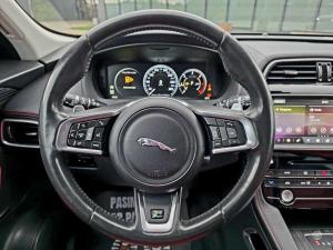 Grey Jaguar F-Pace 2017 in Siauliai, with an engine capacity of 2.00 L and mileage of 98 thousand km for 13750 €, photo 15 on AUTOMOTO.COM.LV