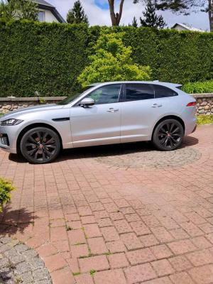 Pelēks Jaguar F-Pace 2017 Viļņa, ar dzinēja tilpumu 3.00 L un nobraukumu 185 tūkst. km par 17500 €, foto 4 vietnē AUTOMOTO.COM.LV