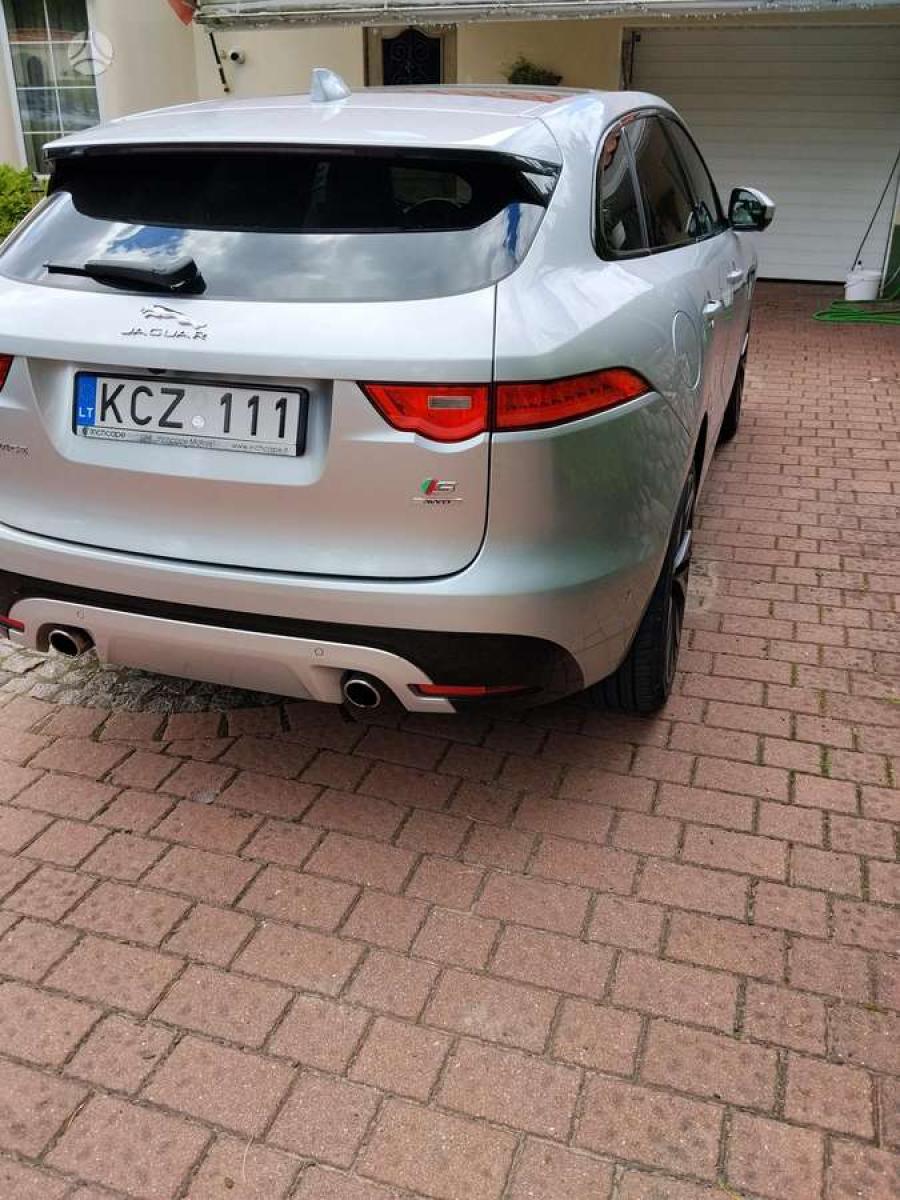 Pelēks Jaguar F-Pace 2017 Viļņa, ar dzinēja tilpumu 3.00 L un nobraukumu 185 tūkst. km par 17500 €, foto 6 vietnē AUTOMOTO.COM.LV