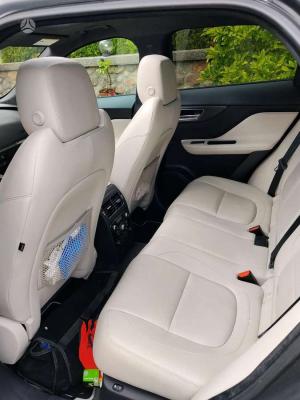 Pelēks Jaguar F-Pace 2017 Viļņa, ar dzinēja tilpumu 3.00 L un nobraukumu 185 tūkst. km par 17500 €, foto 13 vietnē AUTOMOTO.COM.LV