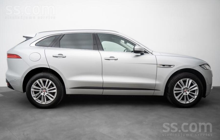 Grey Jaguar F-Pace 2017 in Tallinn, with an engine capacity of 3.00 L and mileage of 129 thousand km for 15699 €, photo 7 on AUTOMOTO.COM.LV