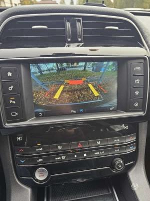 Grey Jaguar F-Pace 2017 in Taurage, with an engine capacity of 2.00 L and mileage of 162 thousand km for 9300 €, photo 14 on AUTOMOTO.COM.LV