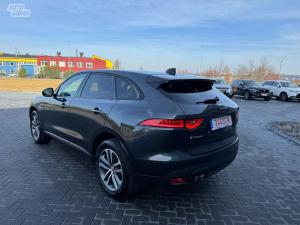 Grey Jaguar F-Pace 2018 in Telschi, with an engine capacity of 2.00 L and mileage of 117 thousand km for 15500 €, photo 7 on AUTOMOTO.COM.LV