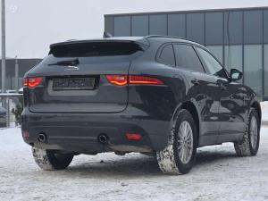 Grey Jaguar F-Pace 2018 in Siauliai, with an engine capacity of 2.00 L and mileage of 171 thousand km for 15850 €, photo 7 on AUTOMOTO.COM.LV