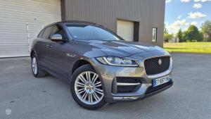 Grey Jaguar F-Pace 2018 in Taurage, with an engine capacity of 2.00 L and mileage of 154 thousand km for 12800 €, photo 4 on AUTOMOTO.COM.LV