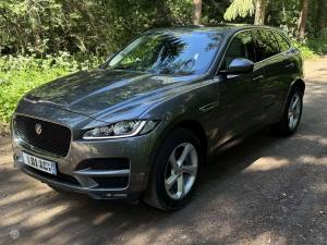 Pelēks Jaguar F-Pace 2018 Tauragė, ar dzinēja tilpumu 2.00 L un nobraukumu 145 tūkst. km par 11900 €, foto 3 vietnē AUTOMOTO.COM.LV