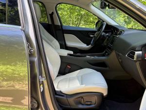 Pelēks Jaguar F-Pace 2018 Tauragė, ar dzinēja tilpumu 2.00 L un nobraukumu 145 tūkst. km par 11900 €, foto 24 vietnē AUTOMOTO.COM.LV