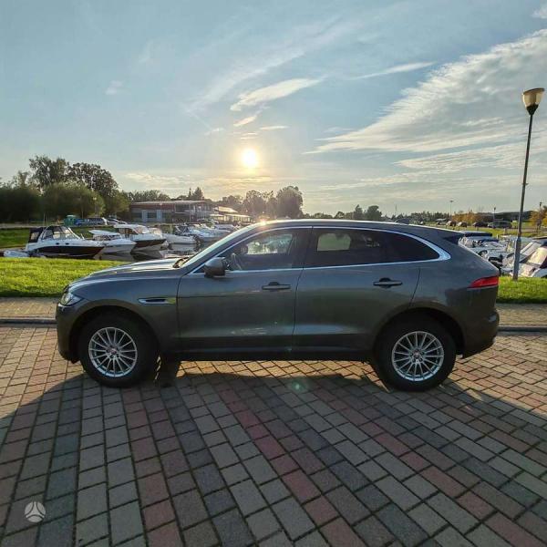 Grey Jaguar F-Pace 2018 in Klaipeda, with an engine capacity of 2.00 L and mileage of 167 thousand km for 12500 €, photo 9 on AUTOMOTO.COM.LV