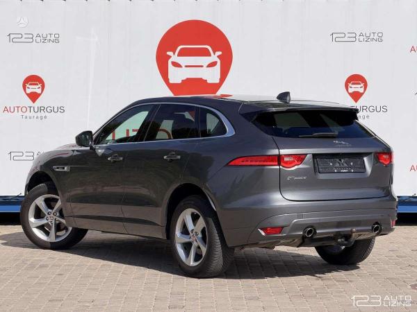 Grey Jaguar F-Pace 2018 in Taurage, with an engine capacity of 2.00 L and mileage of 228 thousand km for 14900 €, photo 7 on AUTOMOTO.COM.LV