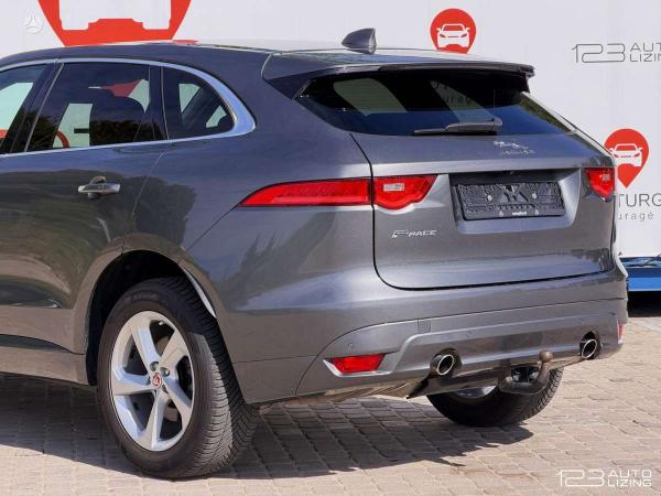 Grey Jaguar F-Pace 2018 in Taurage, with an engine capacity of 2.00 L and mileage of 228 thousand km for 14900 €, photo 8 on AUTOMOTO.COM.LV