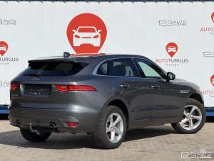 Grey Jaguar F-Pace 2018 in Taurage, with an engine capacity of 2.00 L and mileage of 228 thousand km for 14900 €, photo 10 on AUTOMOTO.COM.LV