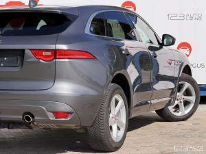 Grey Jaguar F-Pace 2018 in Taurage, with an engine capacity of 2.00 L and mileage of 228 thousand km for 14900 €, photo 11 on AUTOMOTO.COM.LV