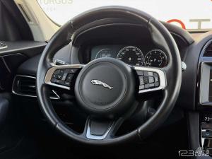 Grey Jaguar F-Pace 2018 in Taurage, with an engine capacity of 2.00 L and mileage of 228 thousand km for 14900 €, photo 20 on AUTOMOTO.COM.LV