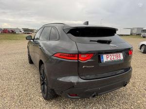 Grey Jaguar F-Pace 2018 in Vilnius, with an engine capacity of 2.99 L and mileage of 184 thousand km for 10700 €, photo 6 on AUTOMOTO.COM.LV