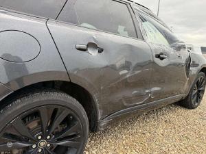 Grey Jaguar F-Pace 2018 in Vilnius, with an engine capacity of 2.99 L and mileage of 184 thousand km for 10700 €, photo 13 on AUTOMOTO.COM.LV