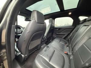 Grey Jaguar F-Pace 2018 in Vilnius, with an engine capacity of 2.99 L and mileage of 184 thousand km for 10700 €, photo 29 on AUTOMOTO.COM.LV