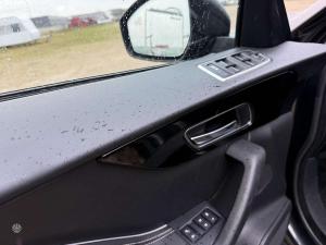 Grey Jaguar F-Pace 2018 in Vilnius, with an engine capacity of 2.99 L and mileage of 184 thousand km for 10700 €, photo 43 on AUTOMOTO.COM.LV