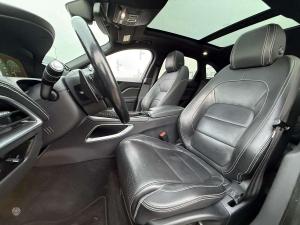 Grey Jaguar F-Pace 2018 in Vilnius, with an engine capacity of 2.99 L and mileage of 184 thousand km for 10700 €, photo 46 on AUTOMOTO.COM.LV