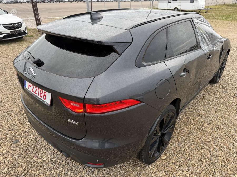 Grey Jaguar F-Pace 2018 in Vilnius, with an engine capacity of 2.99 L and mileage of 184 thousand km for 10700 €, photo 61 on AUTOMOTO.COM.LV