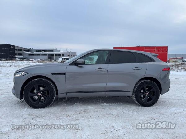 Grey Jaguar F-Pace 2019 in Tallinn, with an engine capacity of 2.00 L and mileage of 135 thousand km for 28900 €, photo 5 on AUTOMOTO.COM.LV