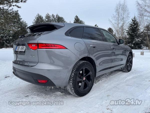 Grey Jaguar F-Pace 2019 in Tallinn, with an engine capacity of 2.00 L and mileage of 135 thousand km for 28900 €, photo 7 on AUTOMOTO.COM.LV