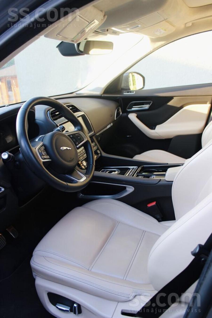 Grey Jaguar F-Pace 2019 in Jekabpils, with an engine capacity of 2.00 L and mileage of 108 thousand km for 18900 €, photo 9 on AUTOMOTO.COM.LV
