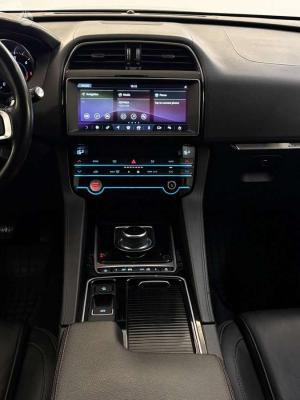 Pelēks Jaguar F-Pace 2019 Marijampole, ar dzinēja tilpumu 2.00 L un nobraukumu 159 tūkst. km par 13750 €, foto 16 vietnē AUTOMOTO.COM.LV