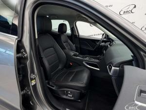 Grey Jaguar F-Pace 2019 in Vilnius, with an engine capacity of 2.00 L and mileage of 80 thousand km for 18500 €, photo 9 on AUTOMOTO.COM.LV