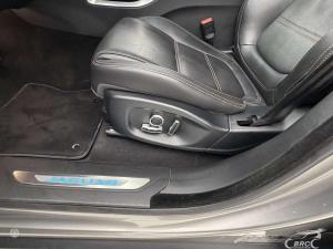 Grey Jaguar F-Pace 2019 in Vilnius, with an engine capacity of 2.00 L and mileage of 80 thousand km for 18500 €, photo 23 on AUTOMOTO.COM.LV