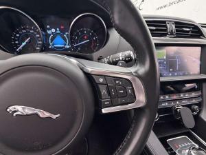Grey Jaguar F-Pace 2019 in Vilnius, with an engine capacity of 2.00 L and mileage of 80 thousand km for 18500 €, photo 31 on AUTOMOTO.COM.LV